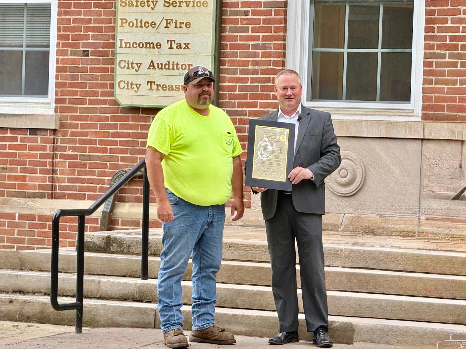 5-22 Worker2 | News, Sports, Jobs - Marietta Times